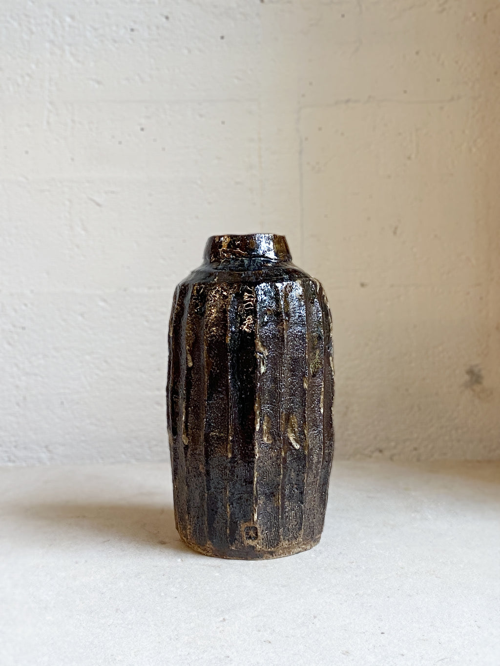 Fluted Stoneware Vase – Babylon Store